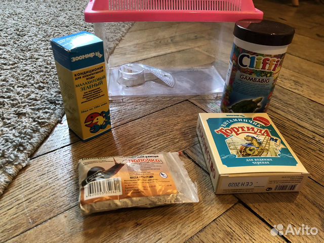 Комбикорм, мини аквариум и все что на фото